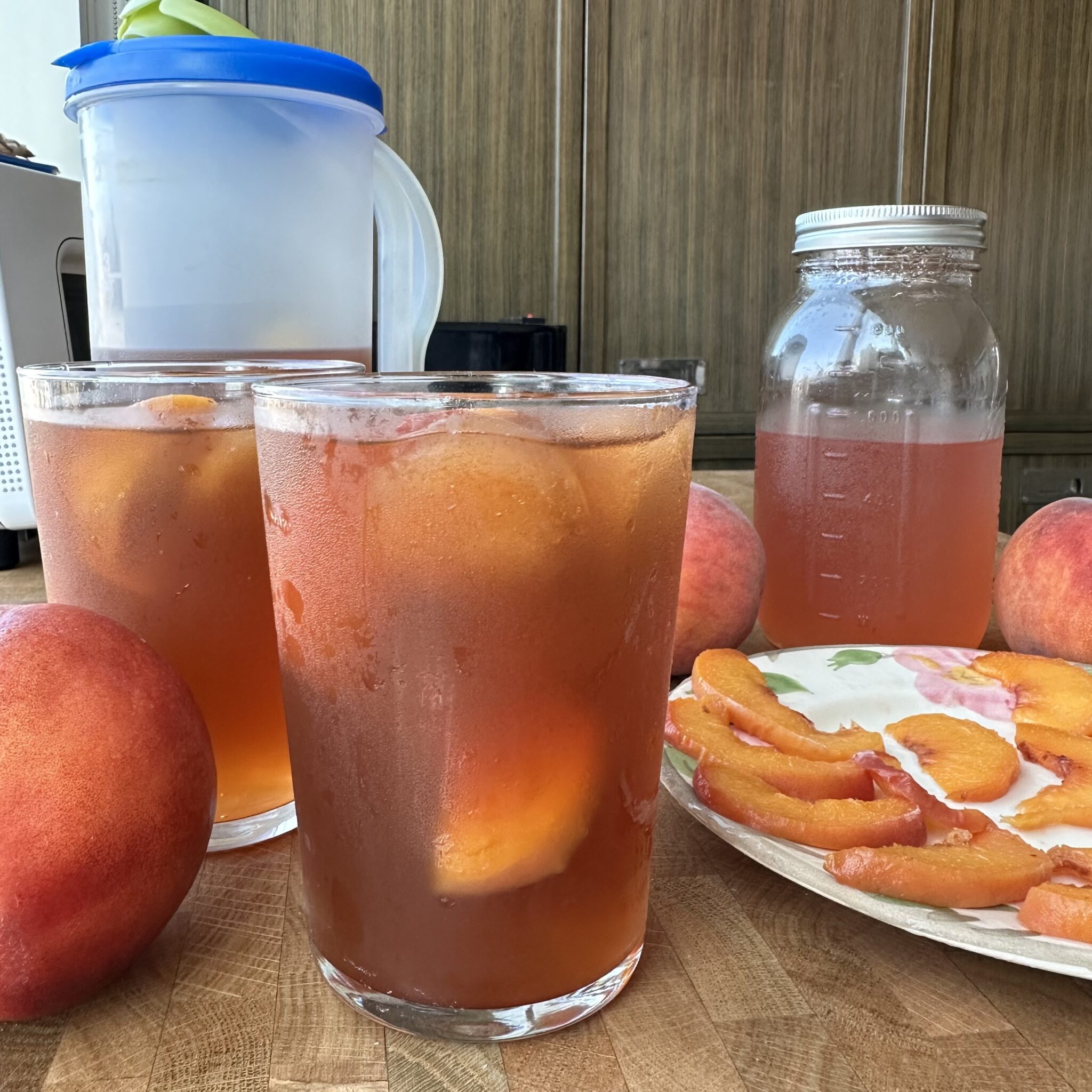 Homemade Peach Iced Tea - Live Learn Lovewell